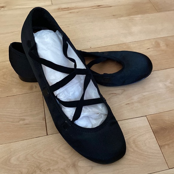 Soho Lab | Shoes | Soho Lab Dizzee Black Ballet Flats Size 75 | Poshmark